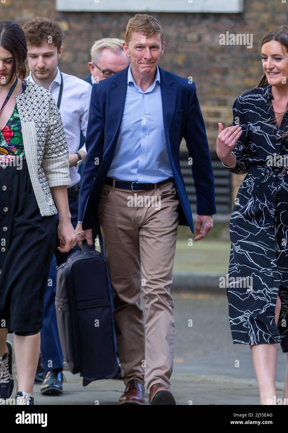 London, England, UK. 20th Apr, 2022. British Army Air Corps officer ...