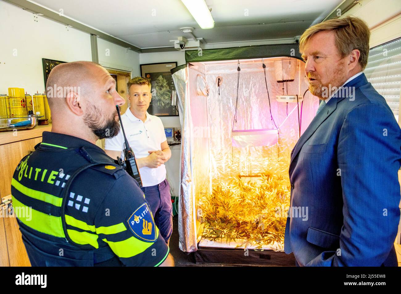 King Willem-Alexander on a working visit about preventing and combating ...