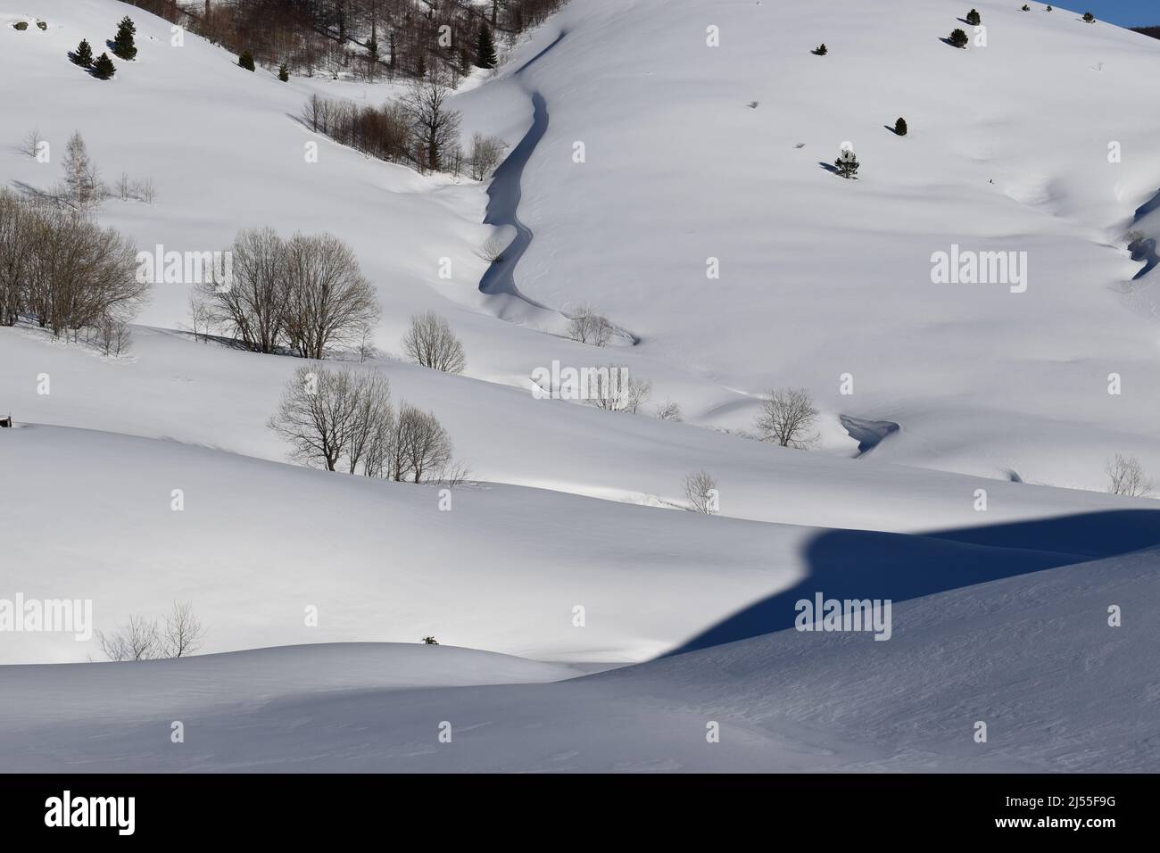 Winter hiking on Zelengora mountain, Part 4 Stock Photo - Alamy