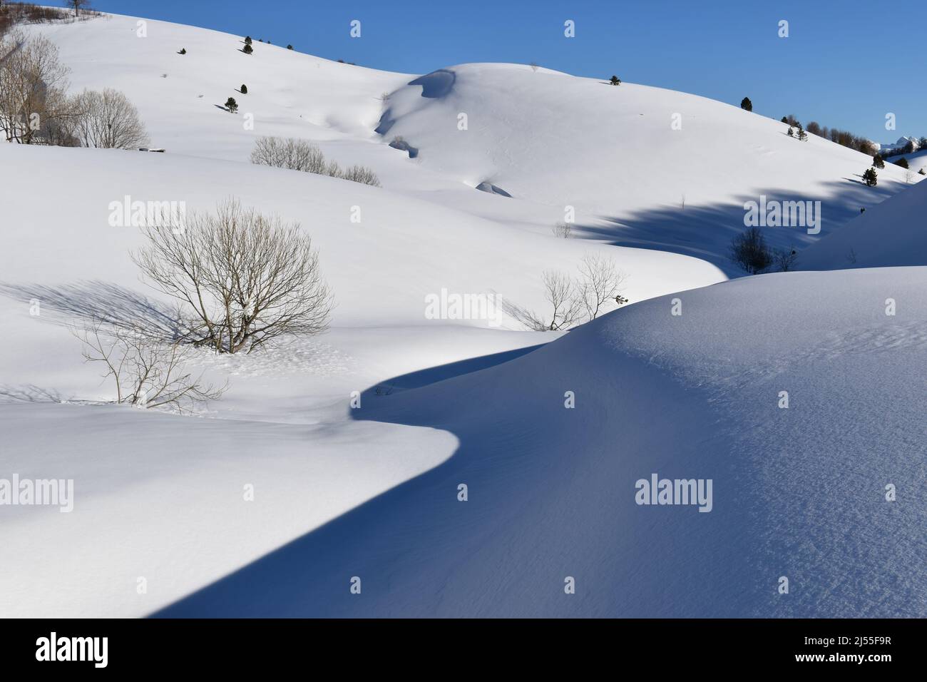 Winter hiking on Zelengora mountain, Part 4 Stock Photo - Alamy