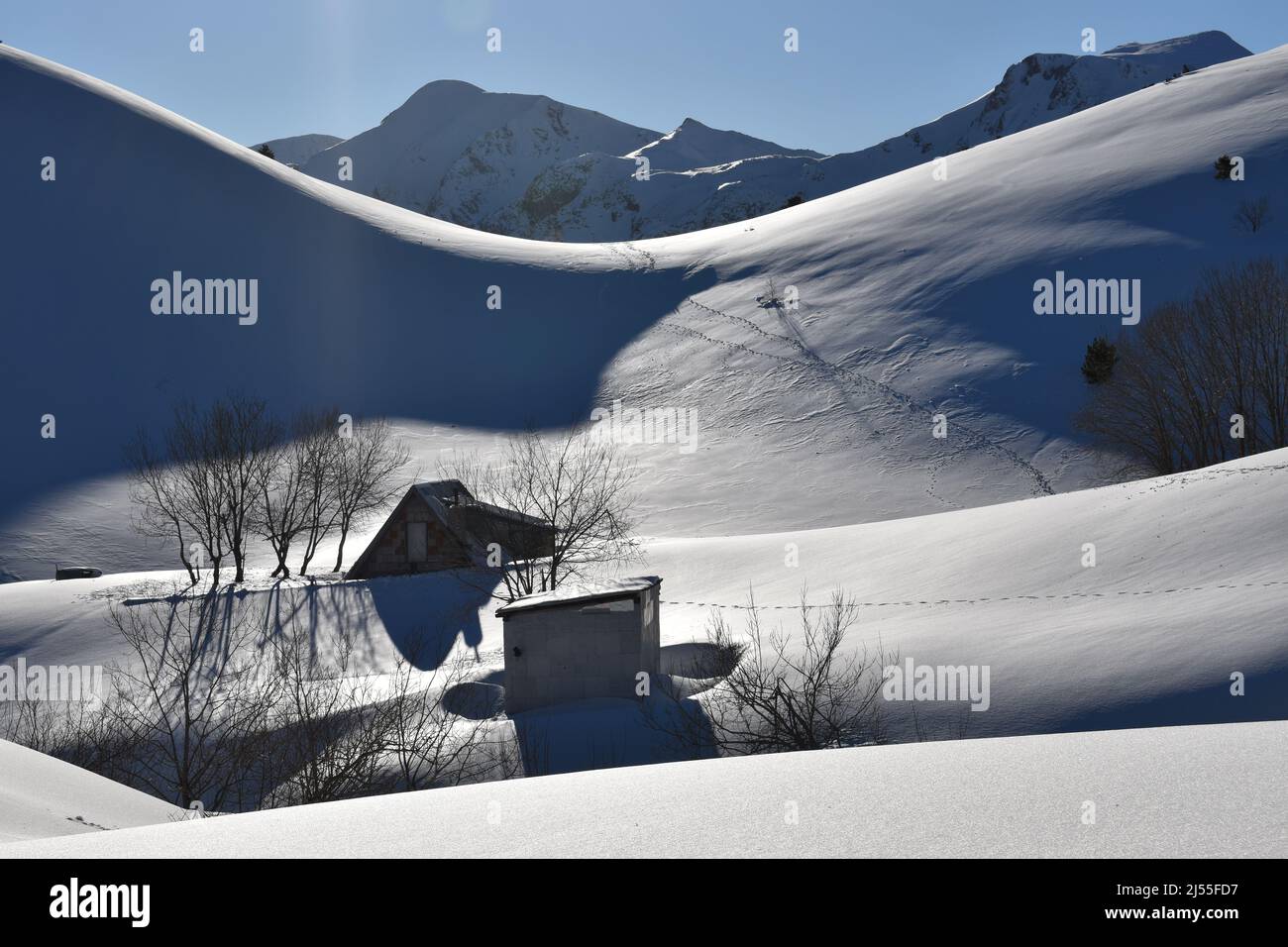 Winter hiking on Zelengora mountain, Part 4 Stock Photo - Alamy