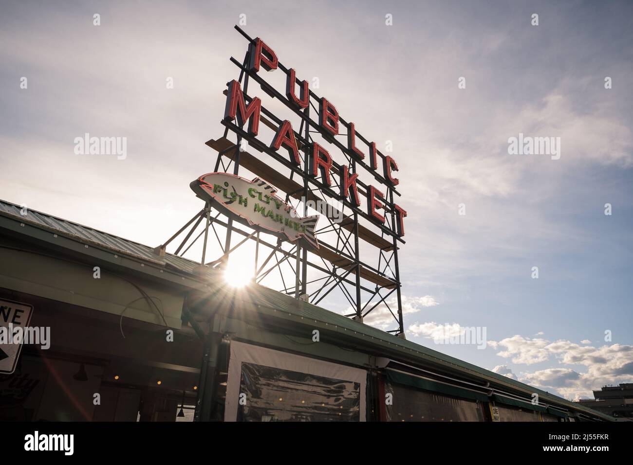 Seattle, USA. 11th Apr, 2022. The famous Pike Place Market neon sign ...