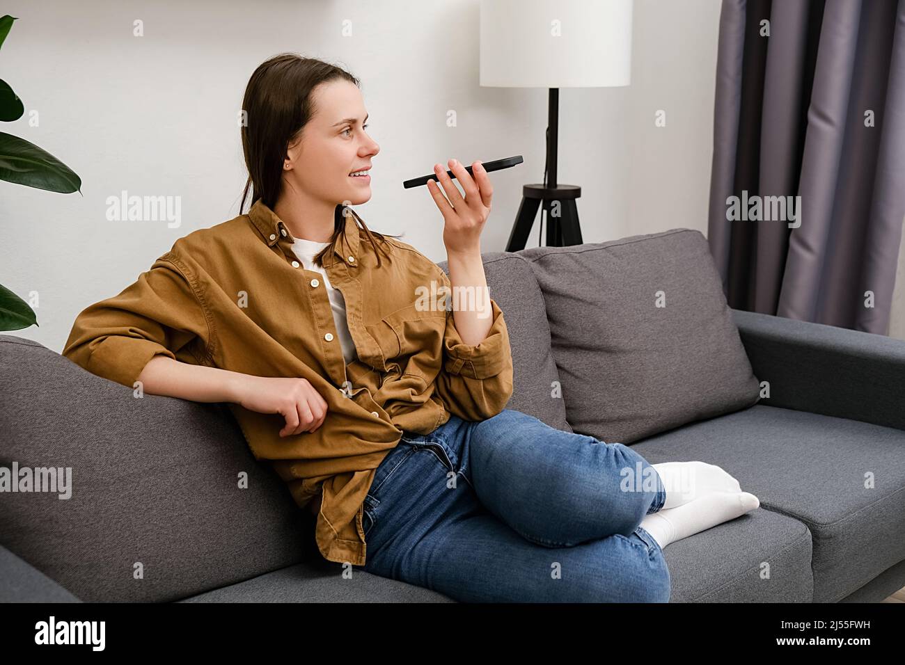 Vocal and loud hi-res stock photography and images - Alamy