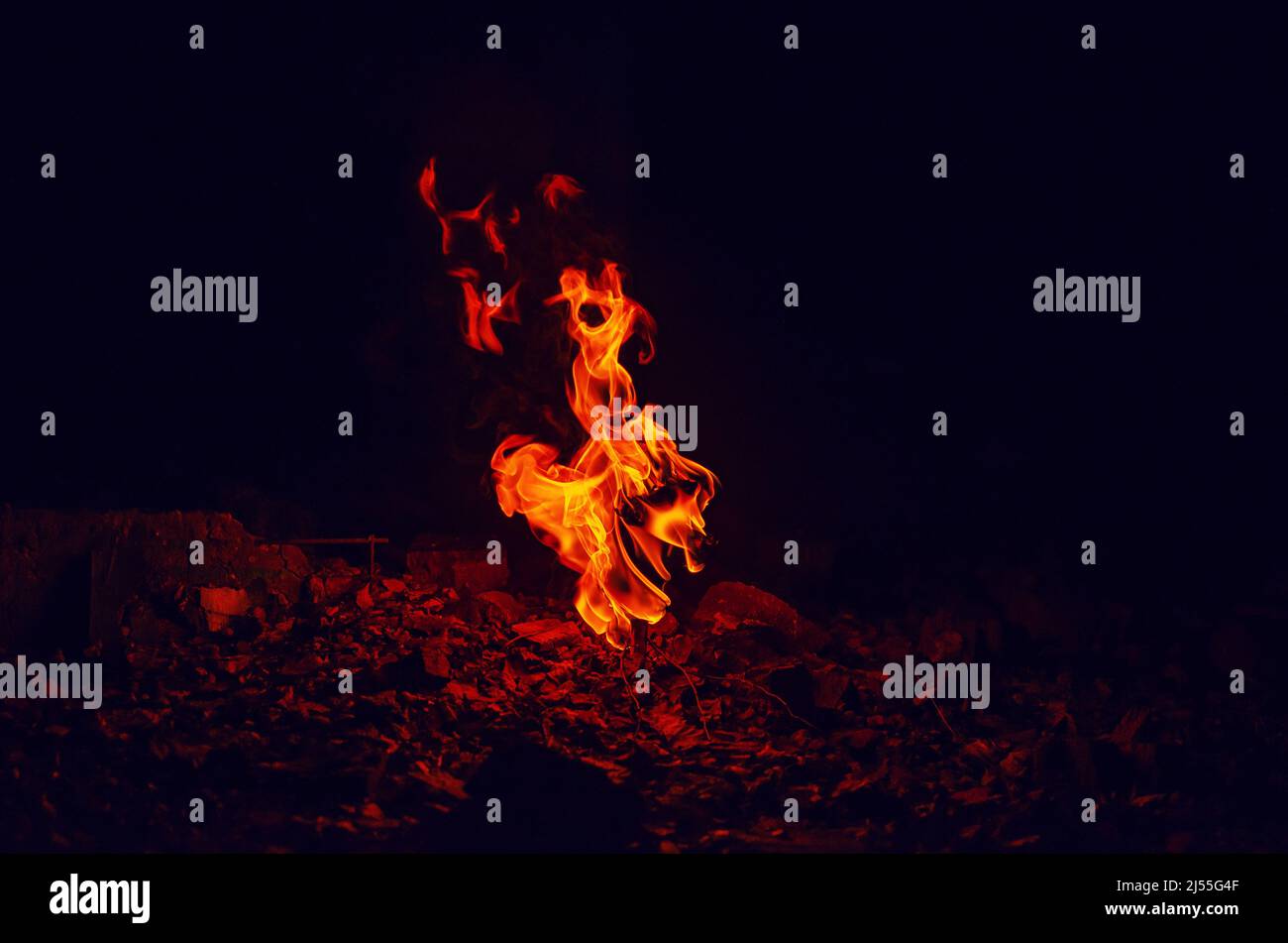 Red fire burning flame. Pillar of fire at night Stock Photo - Alamy