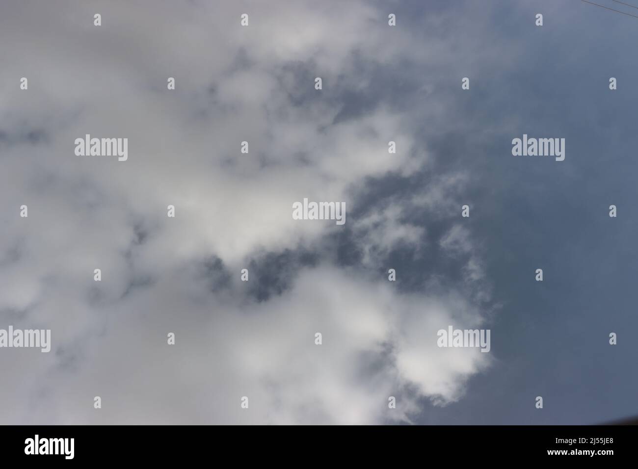 Half cloudy hi-res stock photography and images - Alamy
