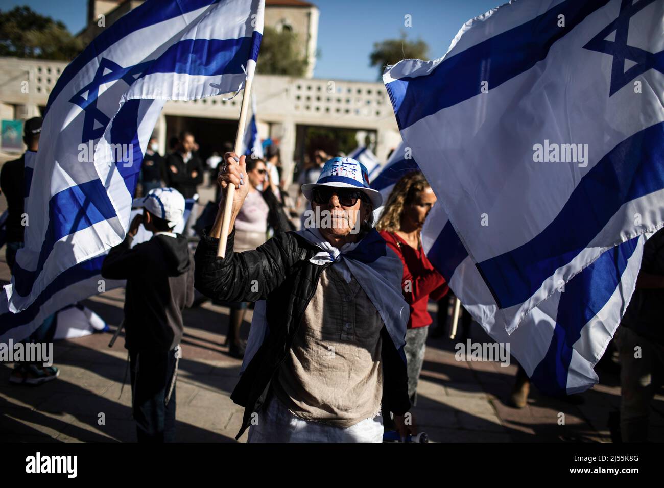 Jerusalem, Israel. 20th Apr, 2022. Israeli right-wing activists hold ...