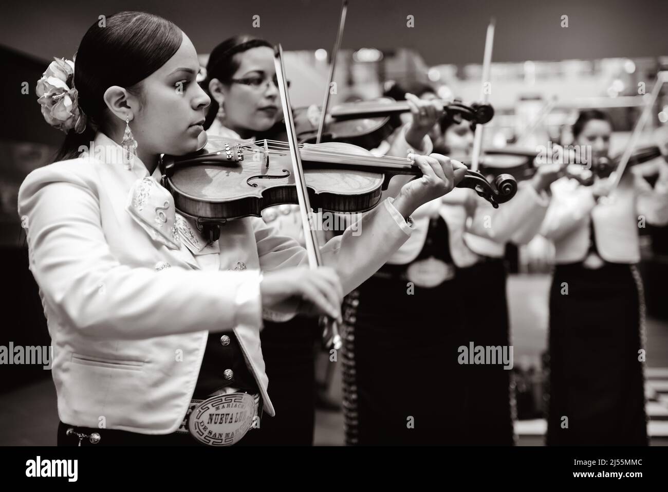 Female mariachi hi-res stock photography and images - Alamy