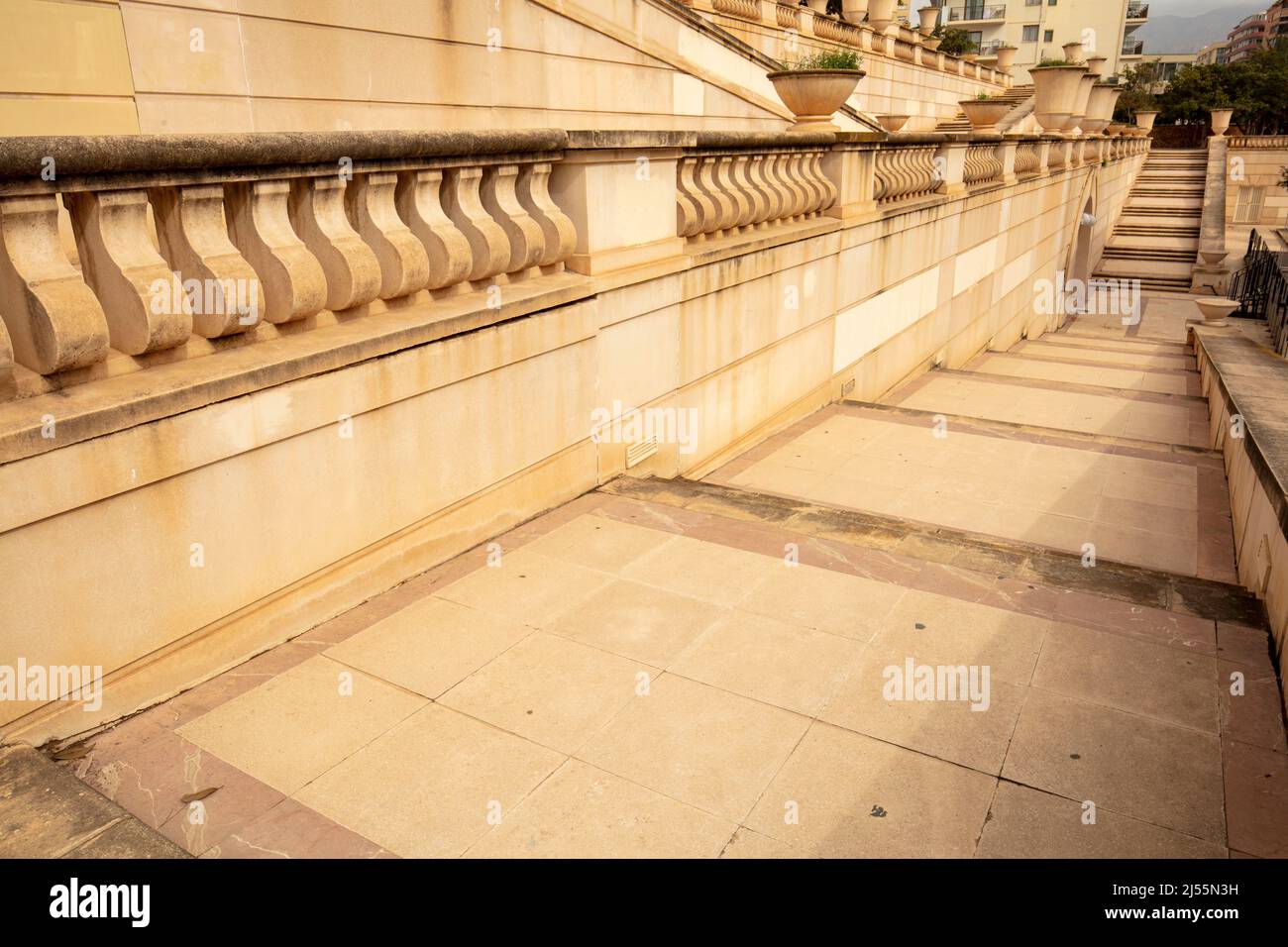 Semi-abstract views of the new-classical style architecture in the L ...