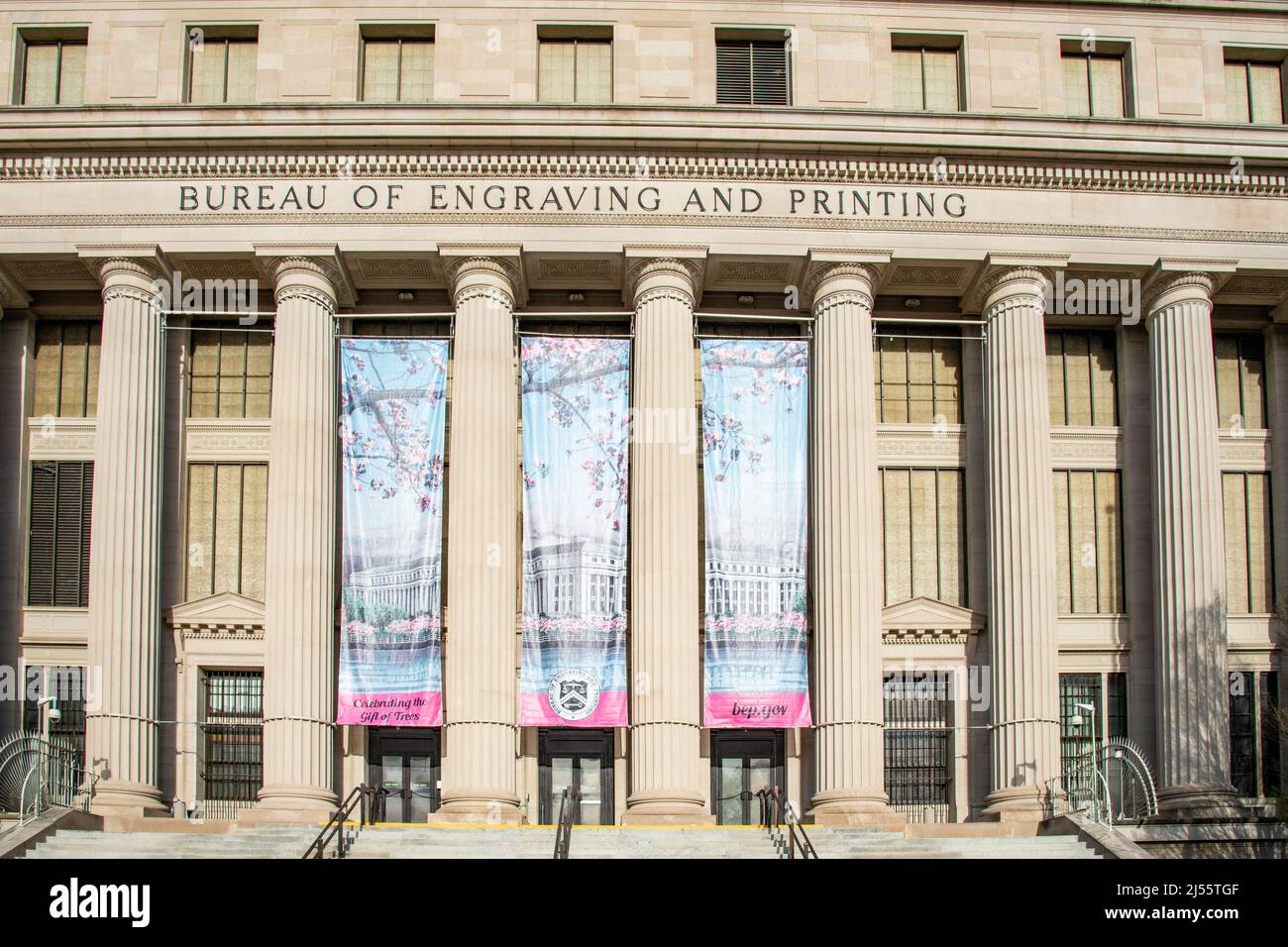 Producer of government security documents hi-res stock photography and ...