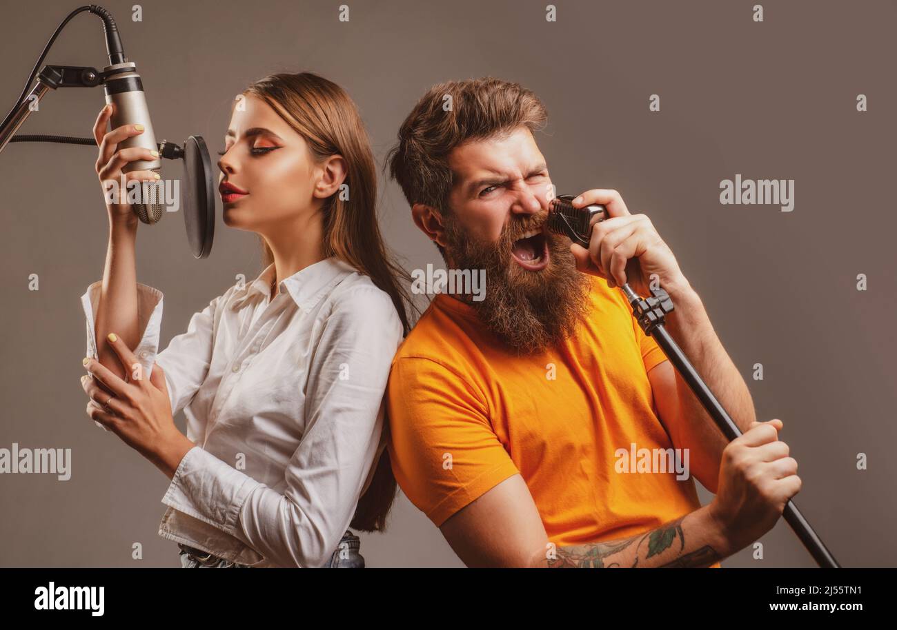 Duet loudspeaker hi-res stock photography and images - Alamy