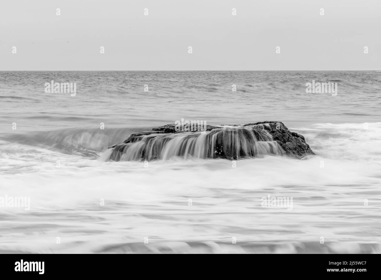 Sideways to waves hi-res stock photography and images - Alamy