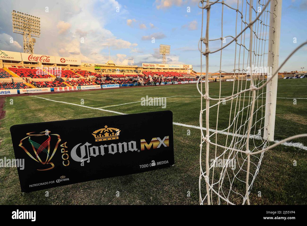 Porteria de futbol hi-res stock photography and images - Alamy