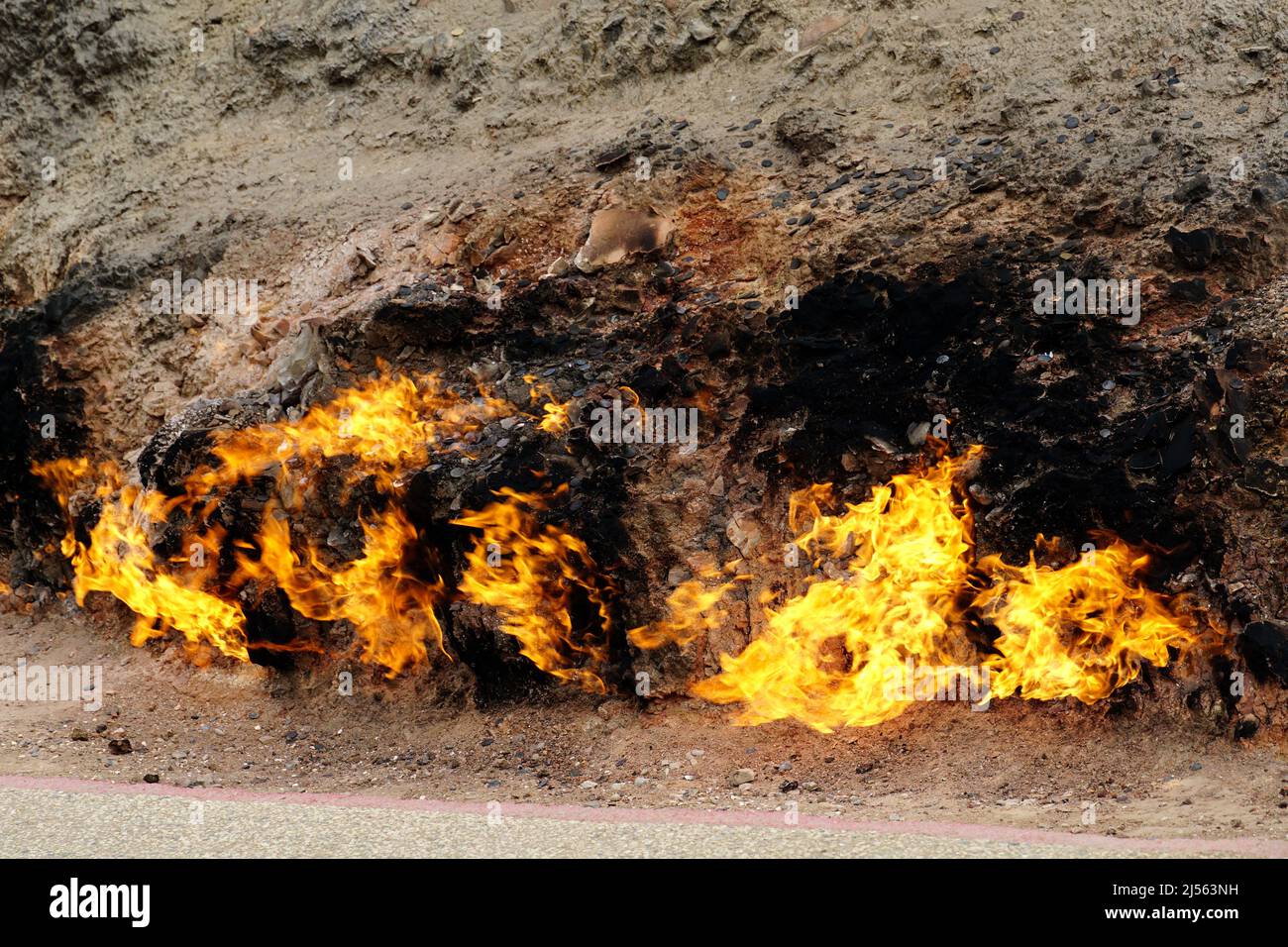 Yanar Dag (burning mountain, brennender Berg, égő hegy), Absheron ...