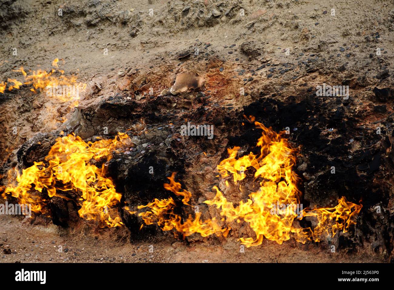 Yanar Dag (burning mountain, brennender Berg, égő hegy), Absheron ...