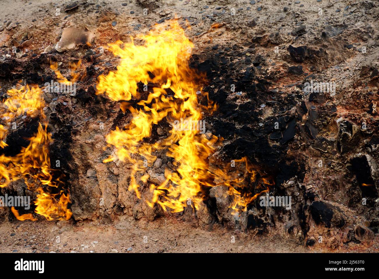 Yanar Dag (burning mountain, brennender Berg, égő hegy), Absheron ...