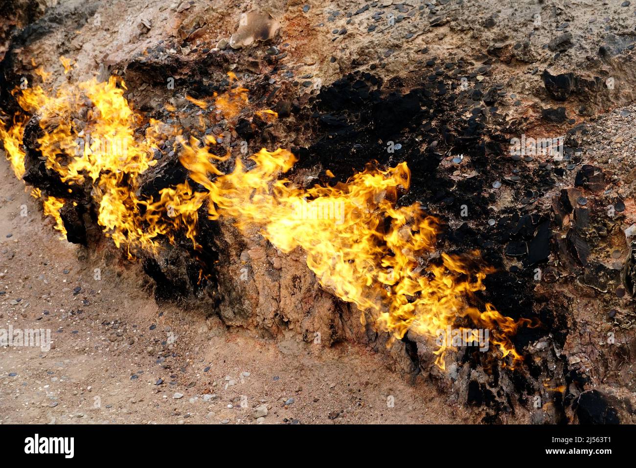 Yanar Dag (burning mountain, brennender Berg, égő hegy), Absheron ...