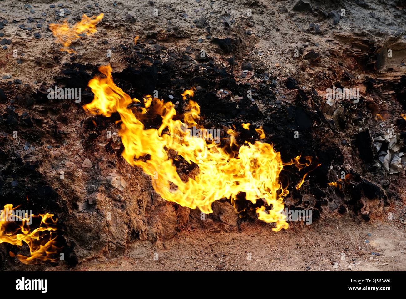 Yanar Dag (burning mountain, brennender Berg, égő hegy), Absheron ...