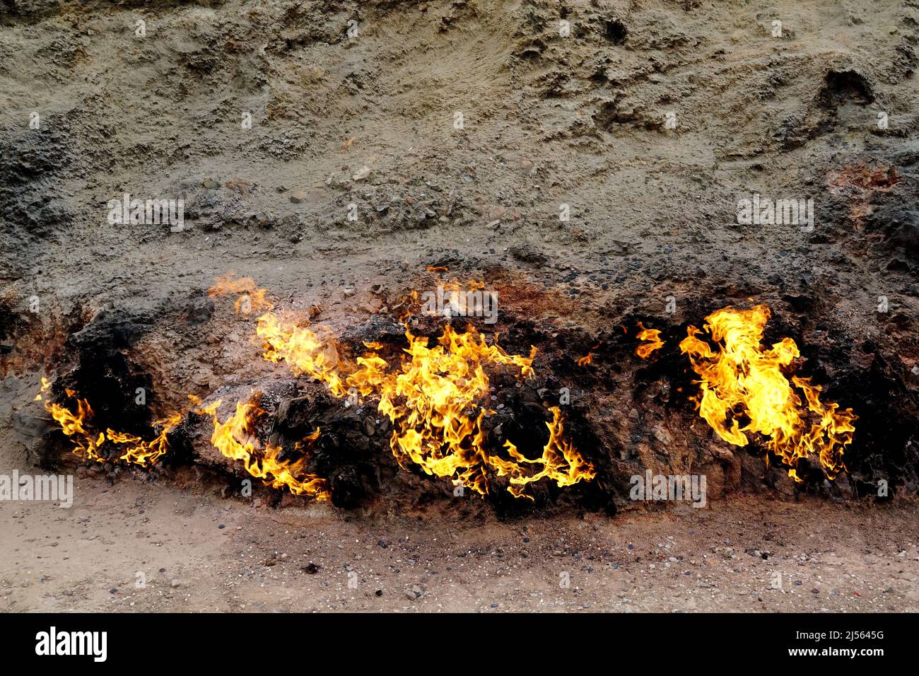Yanar Dag (burning mountain, brennender Berg, égő hegy), Absheron ...