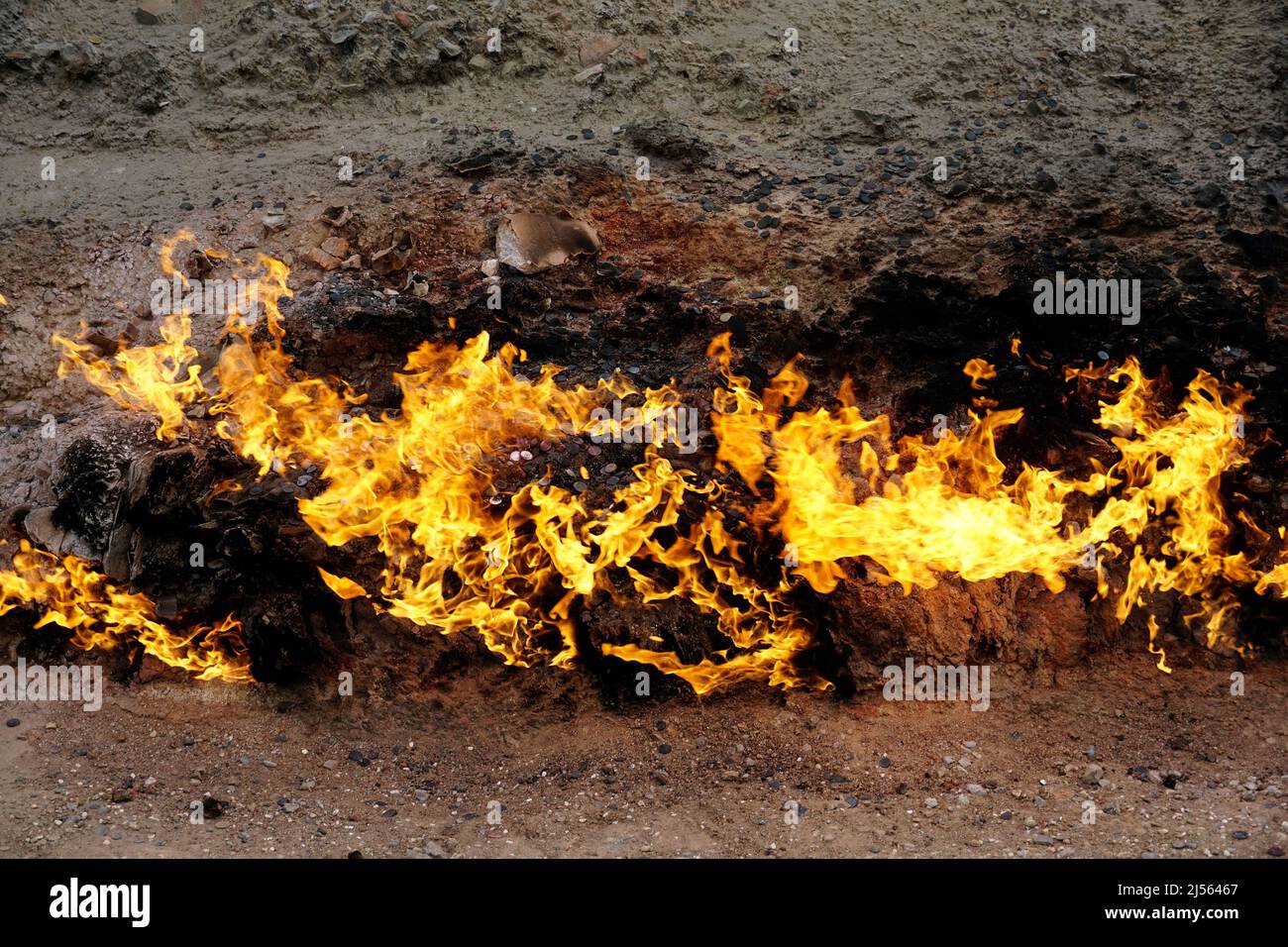 Yanar Dag (burning mountain, brennender Berg, égő hegy), Absheron ...