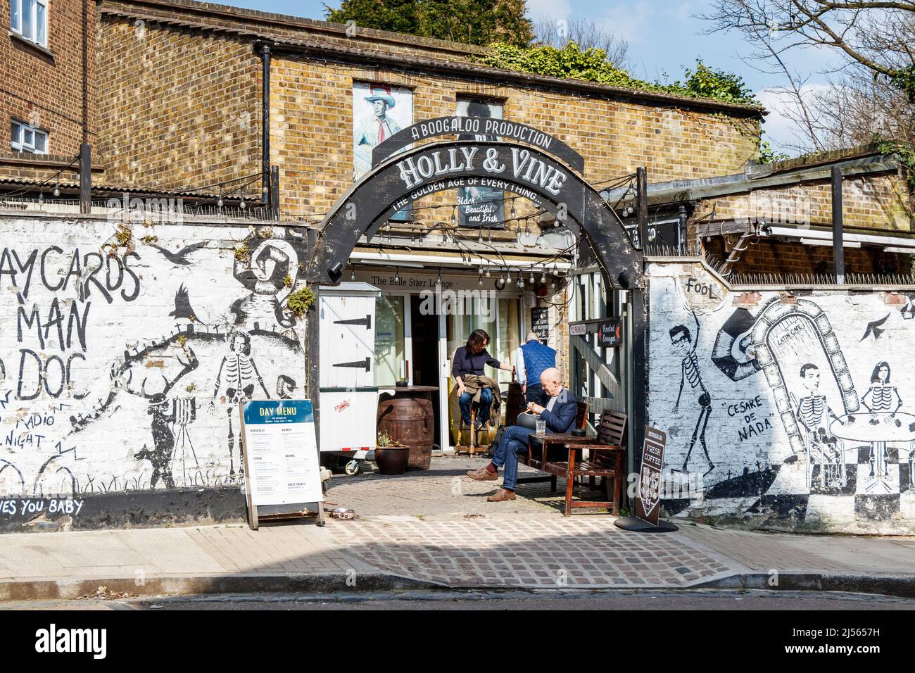 Bar courtyard hi-res stock photography and images - Alamy