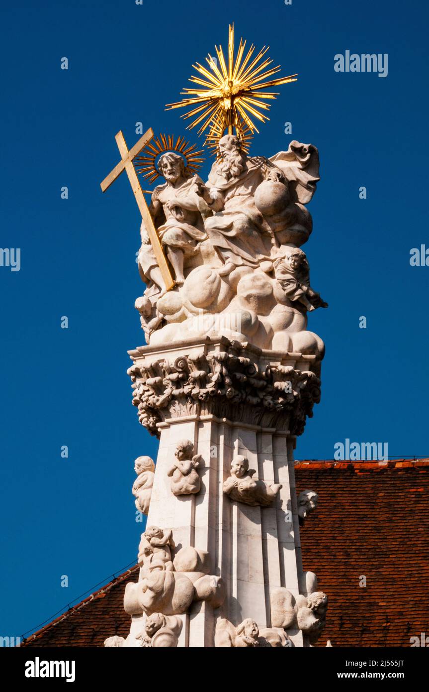 Holy trinity group of statues hi-res stock photography and images - Alamy