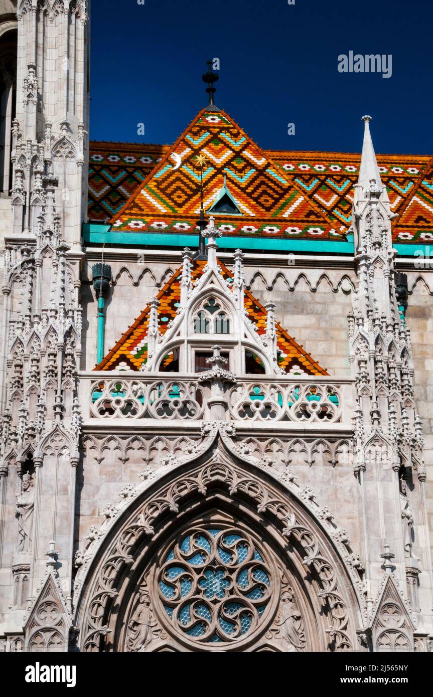 Hungarian zsolnay tiles hi-res stock photography and images - Alamy