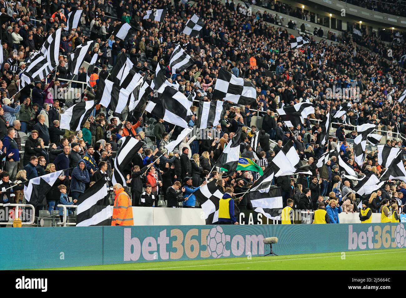 Crystal palace fans celebrate in hi-res stock photography and images ...
