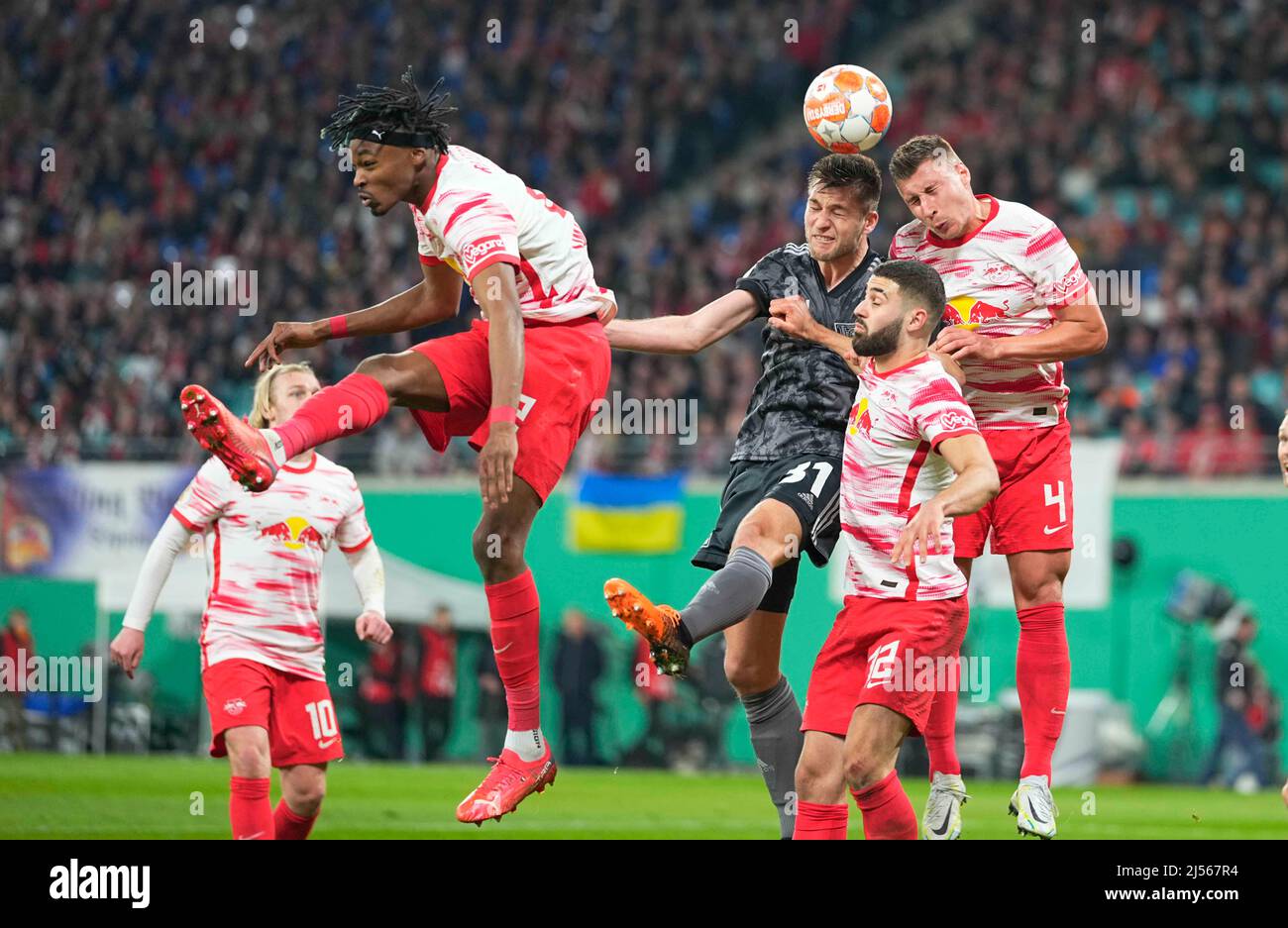 Red Bull Arena, Leipzig, Germany. 20th Apr, 2022. Robin Knoche of Union Berlin heads on goal ...