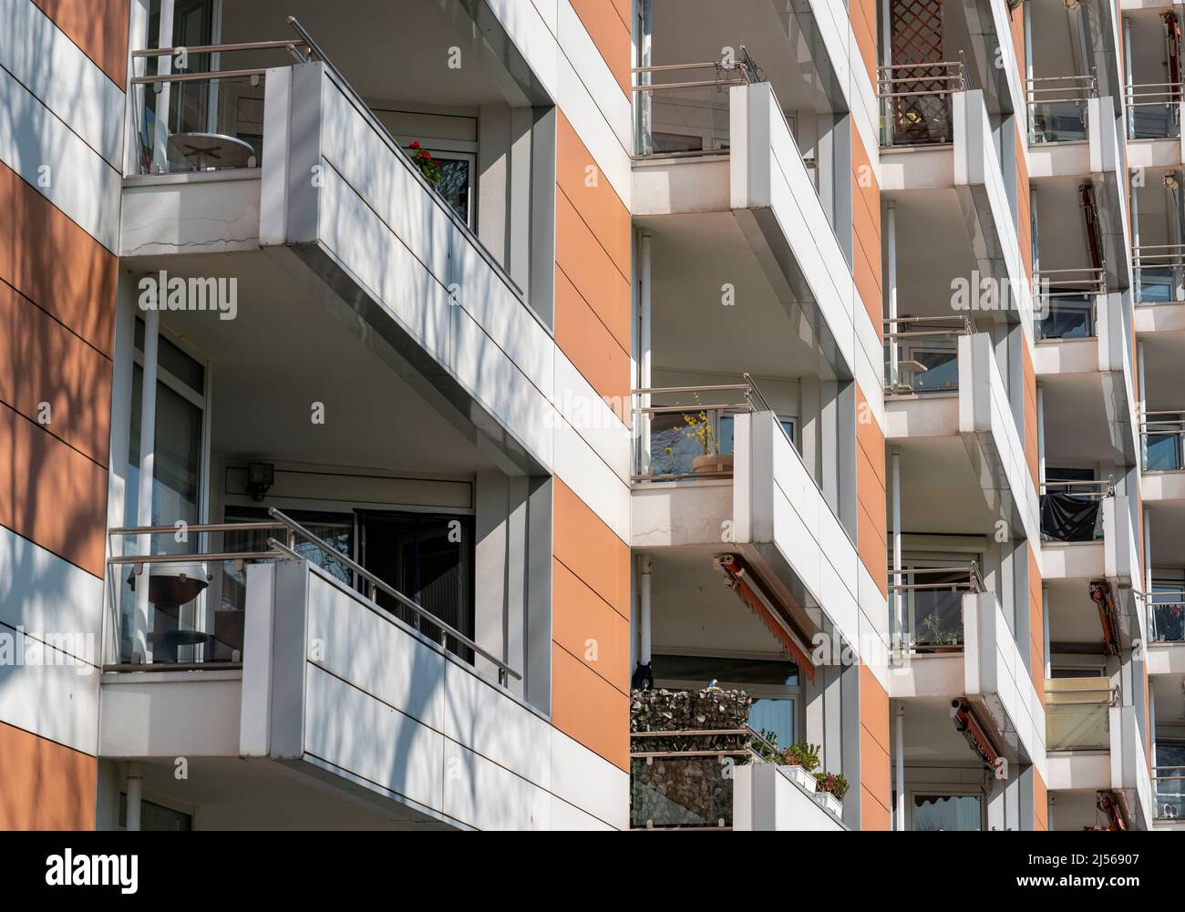 Balconies construction hi-res stock photography and images - Alamy