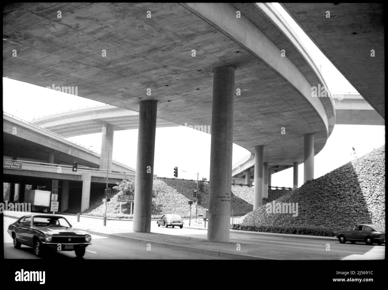Los Angeles urban landscape with cars under freeway overpasses Stock ...