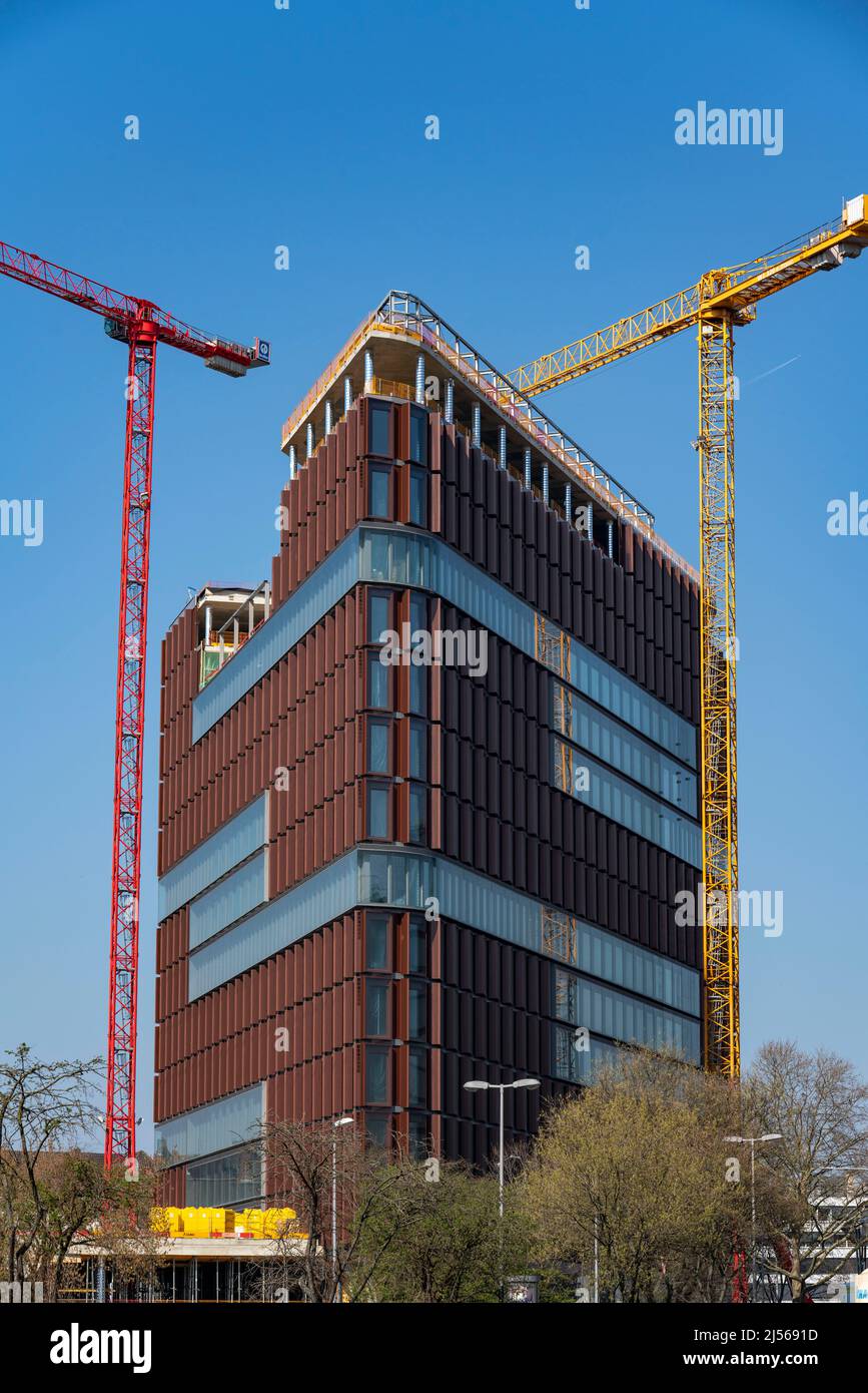 New construction of an office building at Kennedydamm, in Düsseldorf ...