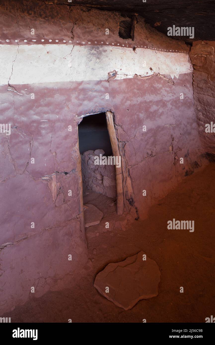Inside the defensive wall of the Moon House Ruin on Cedar Mesa, Bears ...