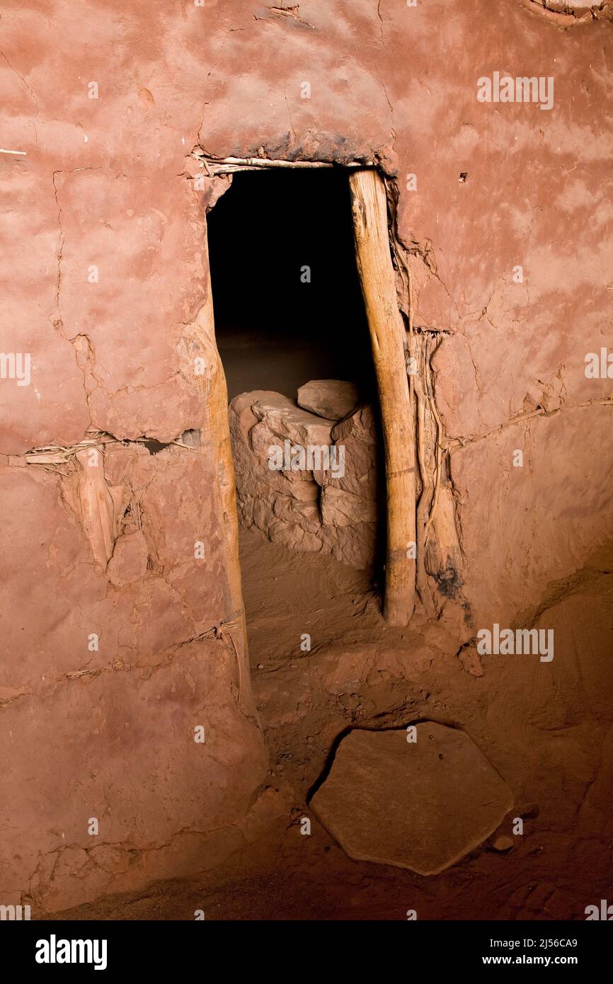 A doorway in the Moon House Ruin complex on Cedar Mesa, Bears Ears ...