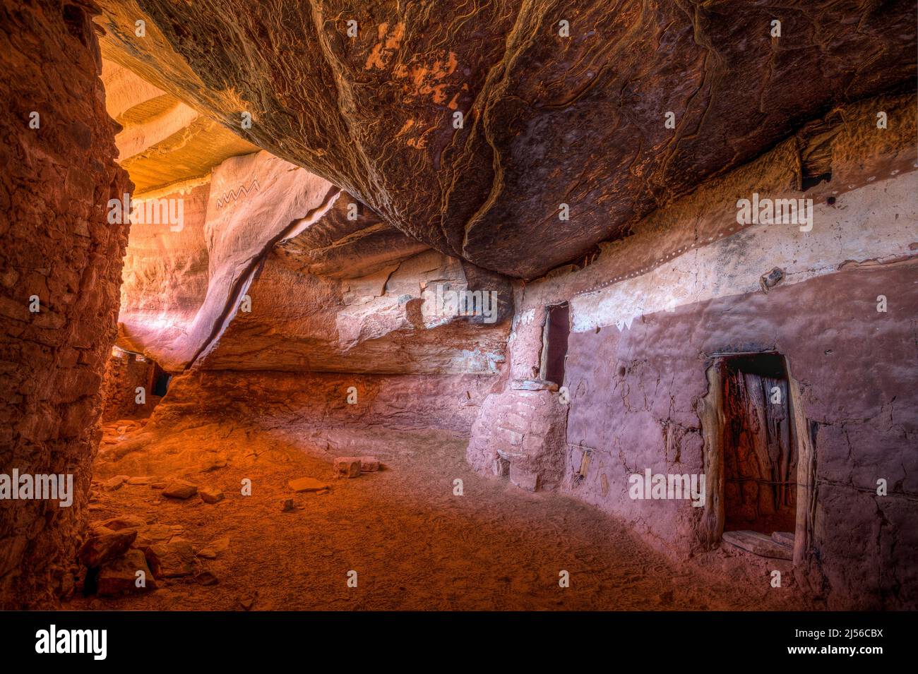 Inside the defensive wall of the Moon House Ruin on Cedar Mesa, Bears ...