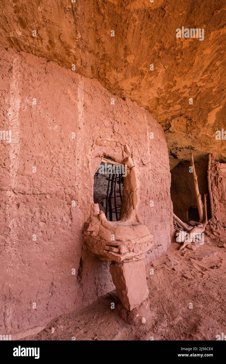 A unique door & step in the Moon House Ruin on Cedar Mesa, Bears Ears ...