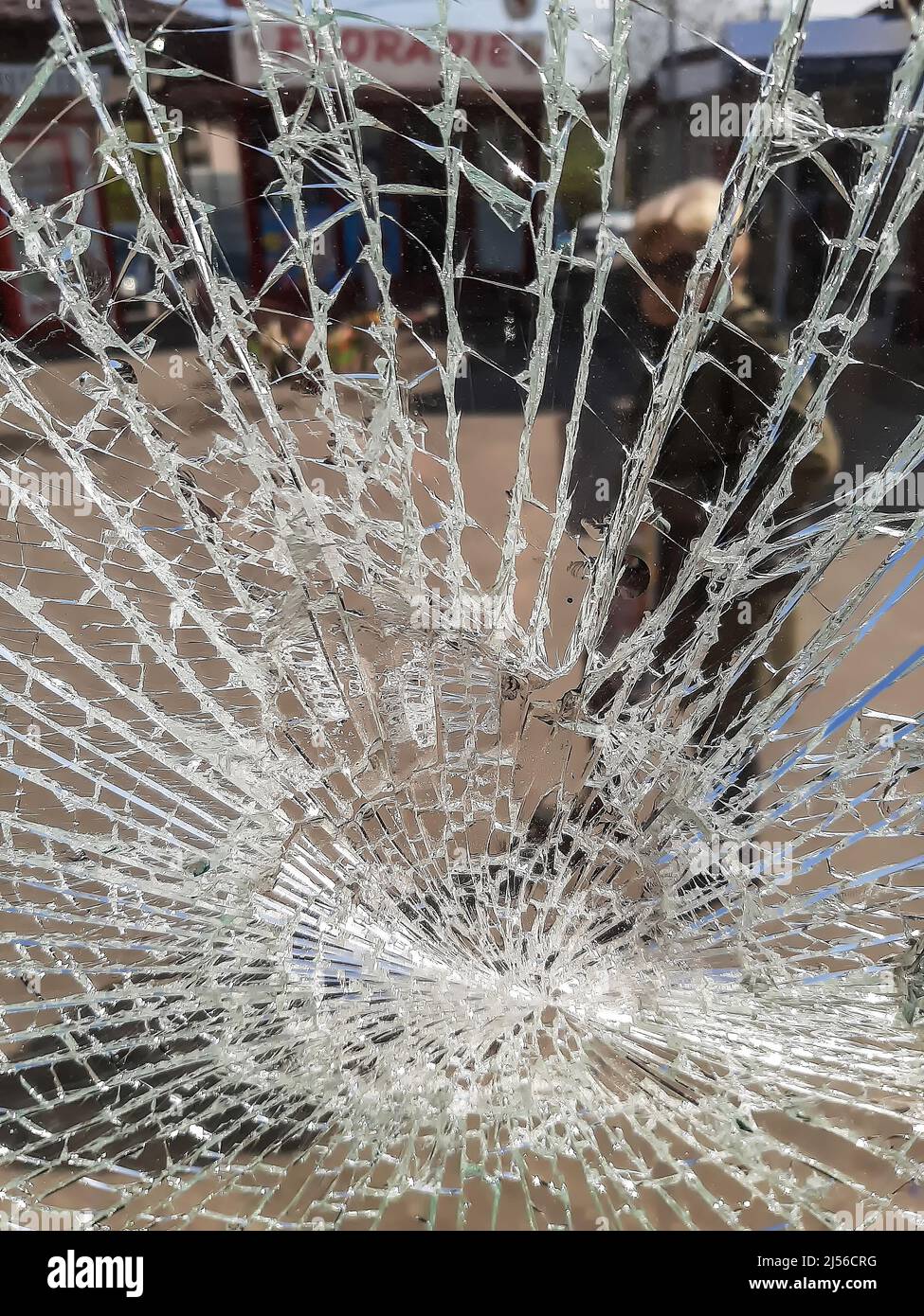 Tempered Glass Shatter Incidents