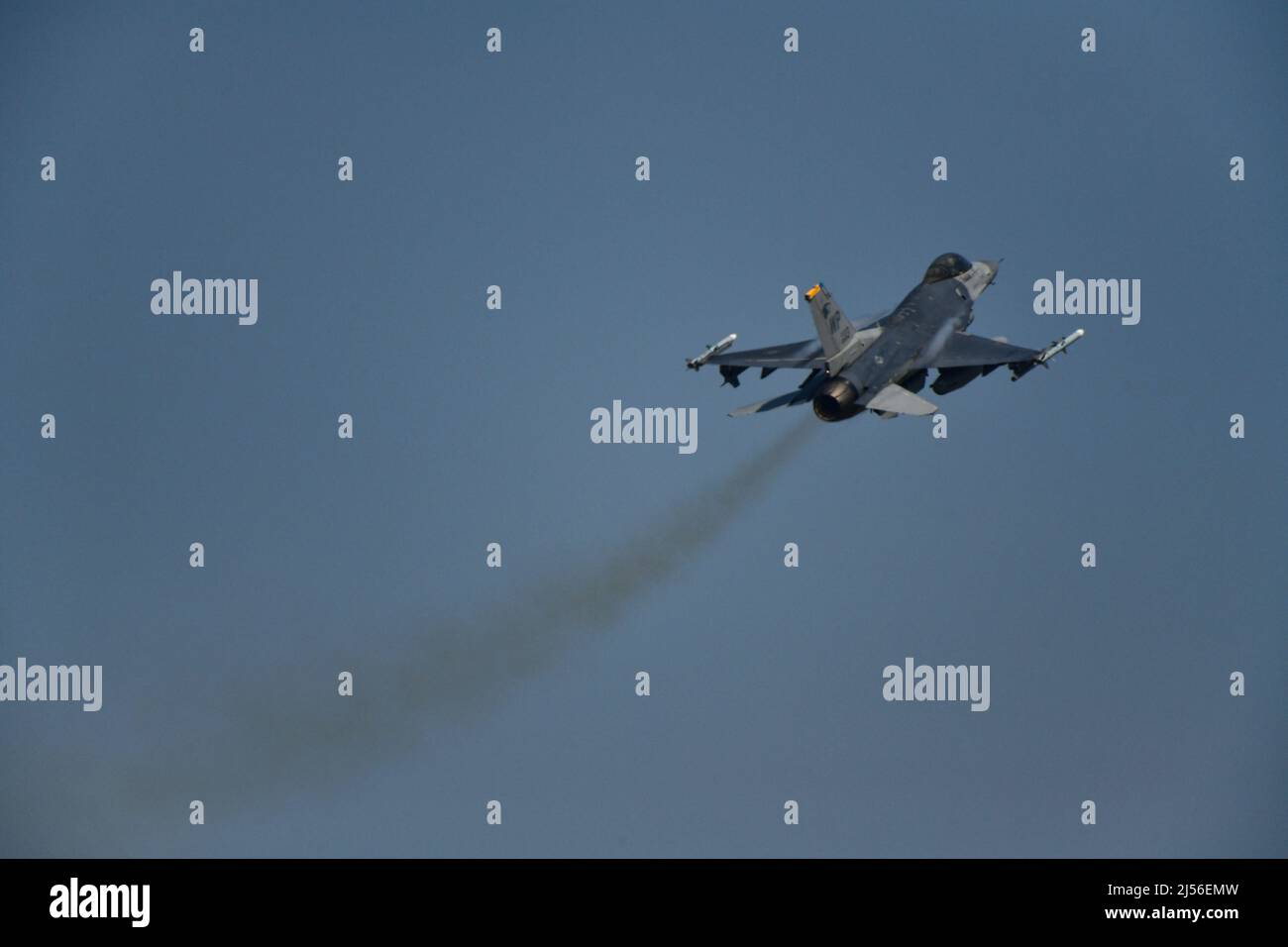 An F-16 Fighting Falcon assigned to the 8th Operations Group takes off ...