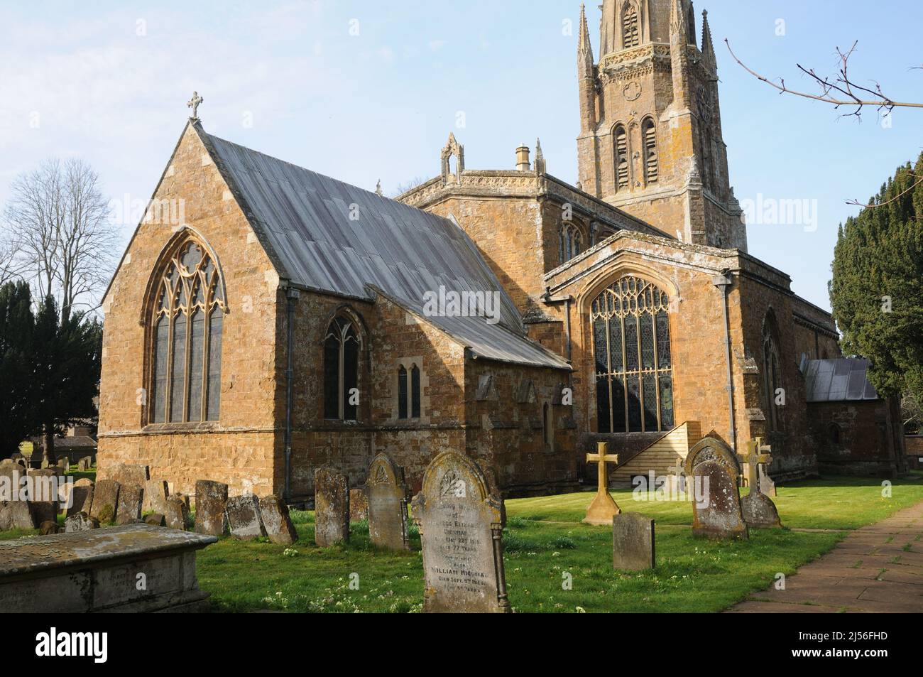 Bloxham building hi-res stock photography and images - Alamy
