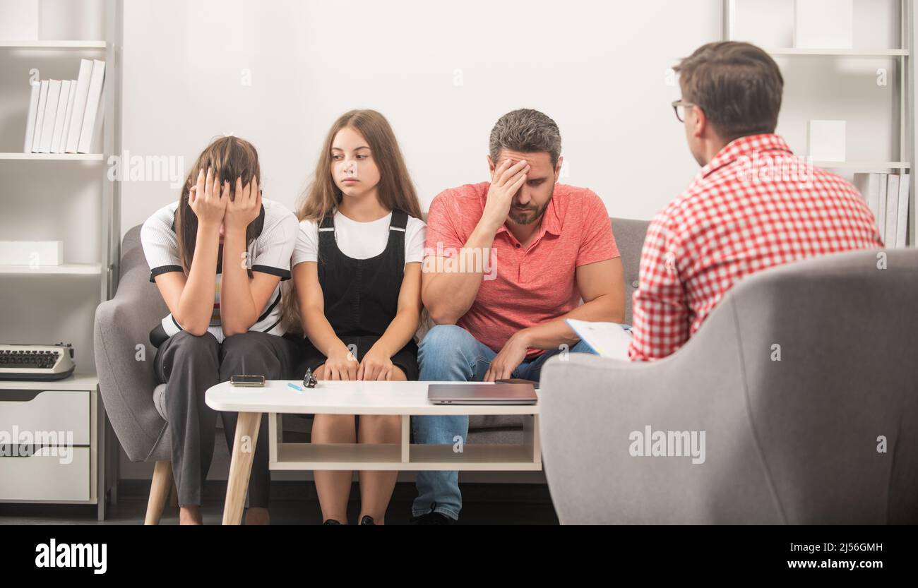 Meeting parents teacher discussion hi-res stock photography and images ...
