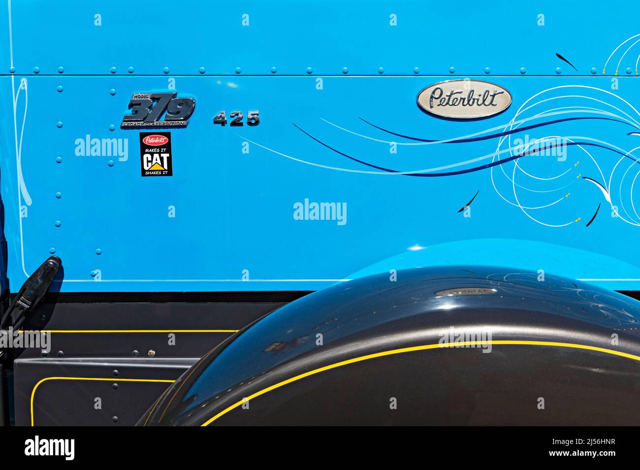 Peterbilt 379 series semi truck hi-res stock photography and images - Alamy