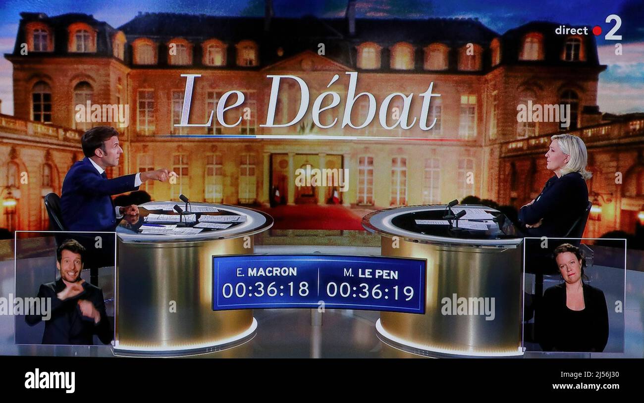 Emmanuel macron marine le pen hi-res stock photography and images - Alamy