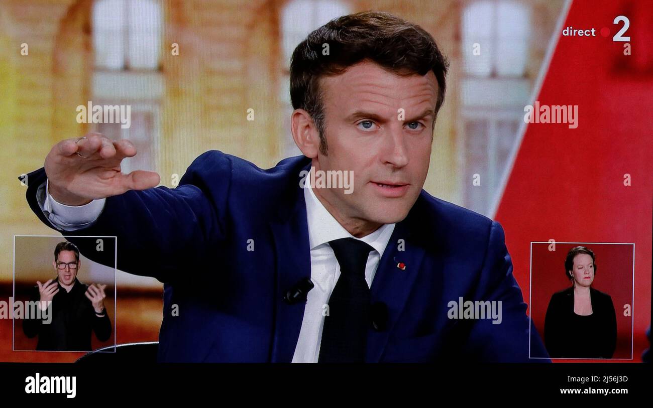 Tv in french language hi-res stock photography and images - Alamy