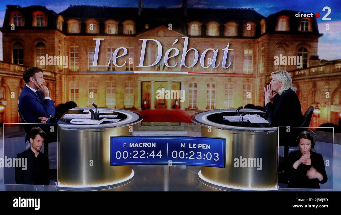 Macron le pen debate hi-res stock photography and images - Alamy