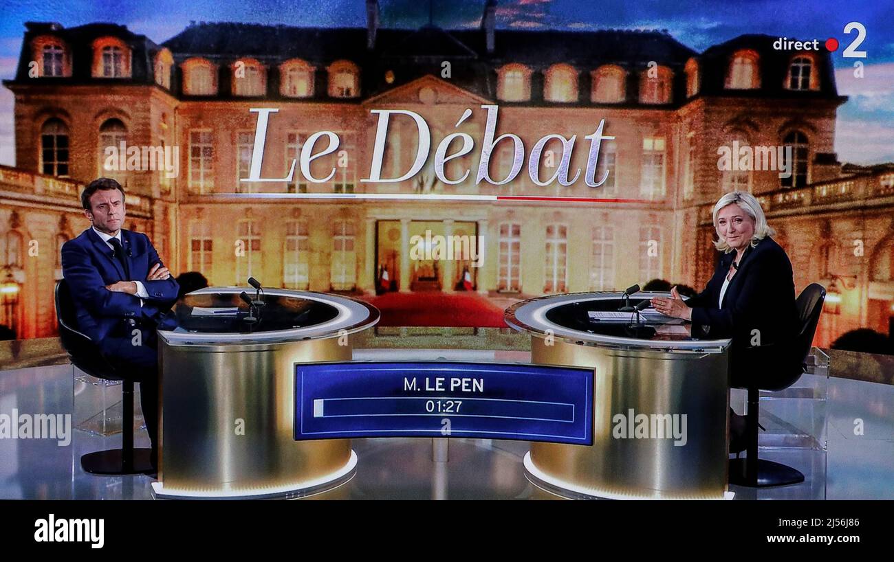 Macron le pen debate hi-res stock photography and images - Alamy