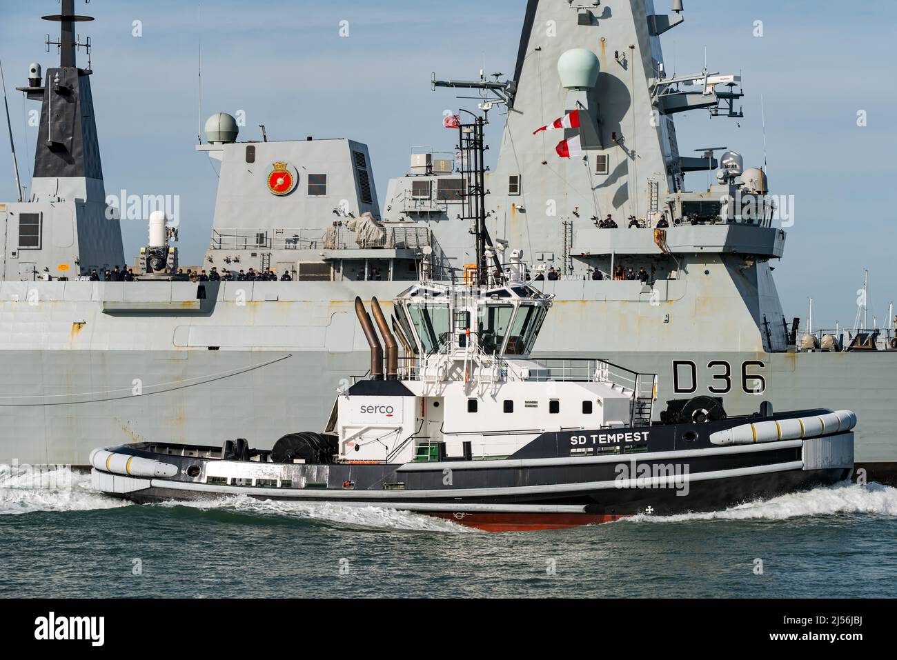 HMS Defender (D36) returned to Portsmouth, UK on the 19th April 2022 ...