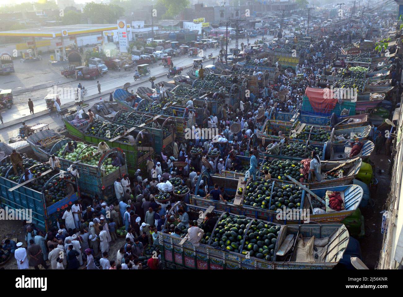 Gifts lahore hi-res stock photography and images - Alamy