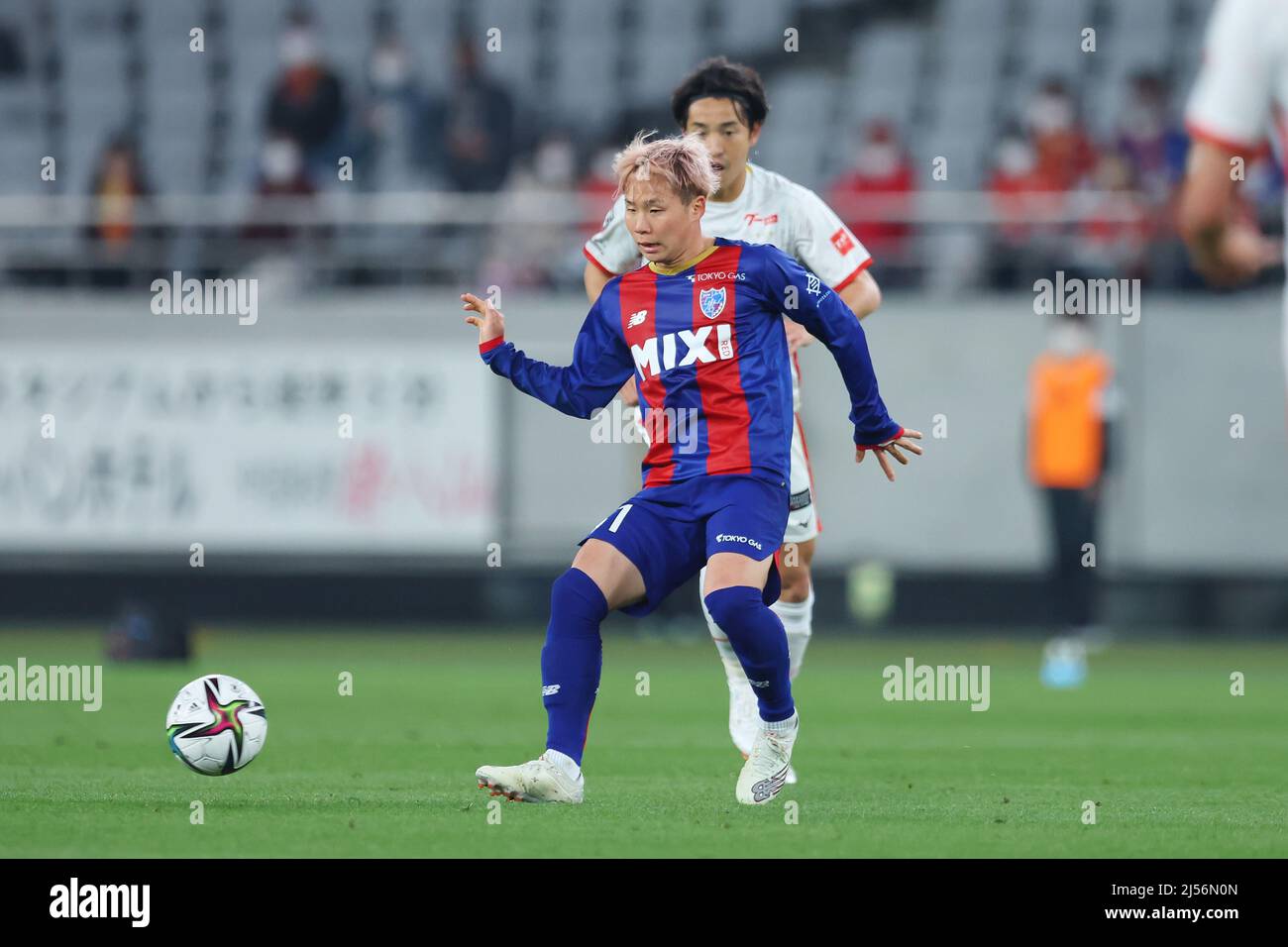 Ajinomoto Stadium, Tokyo, Japan. 20th Apr, 2022. Shuto Abe (FC Tokyo ...