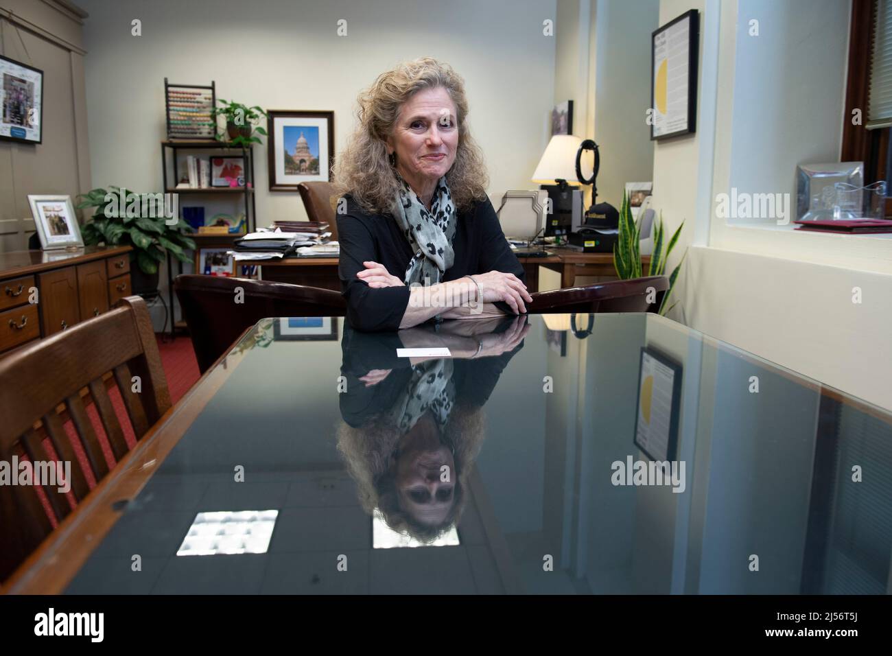 Donna howard hi-res stock photography and images - Alamy