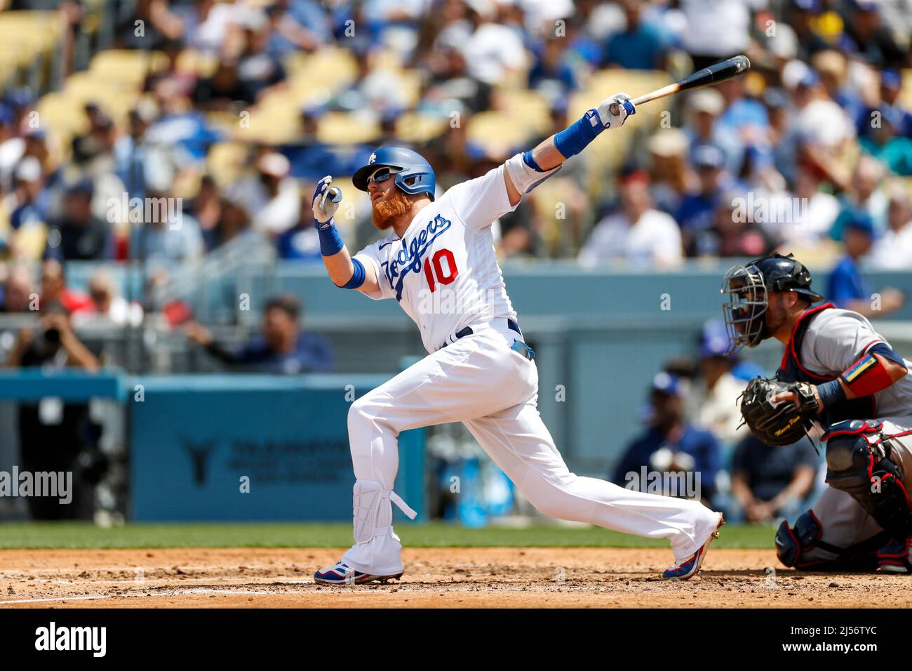 Los Angeles Dodgers third basemen Justin Turner (10) hits a fly ball ... Los Angeles Dodgers third basemen Justin Turner (10) hits a fly ball ...