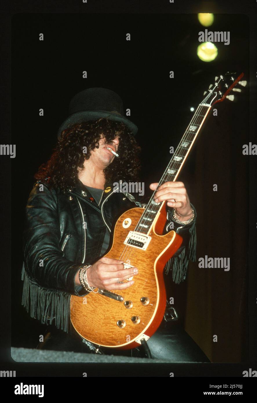 Slash guns n roses 1988 hi-res stock photography and images - Alamy